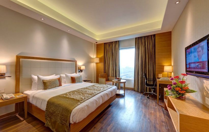 Rooms & Suites - Copper Leaf Hotels